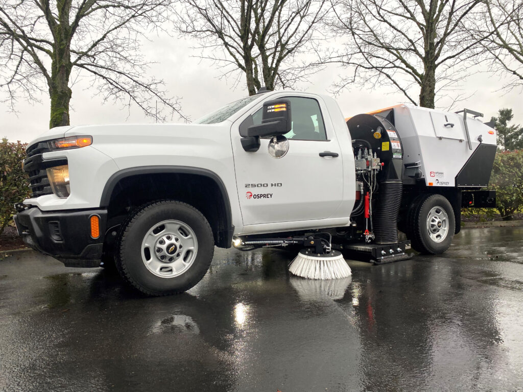 NiteHawk #2450 - buysweepers.com - Used sweeper trucks include NiteHawk ...