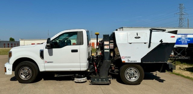 NiteHawk #2483 – Details | buysweepers.com – Used sweeper trucks ...